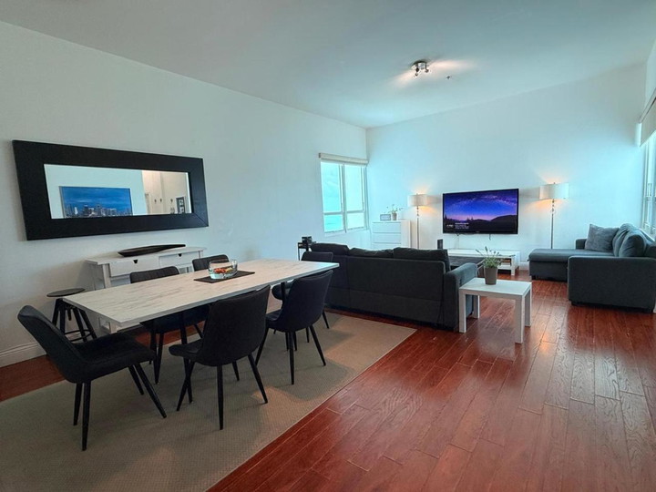 Creative Inn Apt Ph 7 Ocean & Bay View - Miami Beach, FL