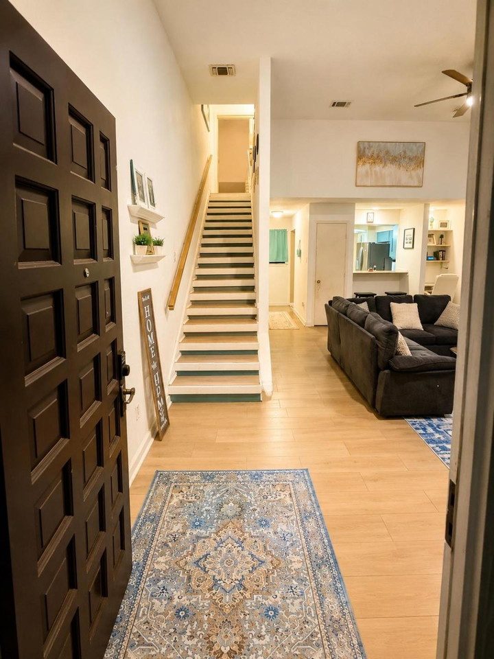 Modern 3 Story Home 9 Min To Dfw W King Suite Pool - Grapevine, TX