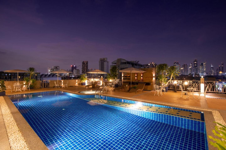 Capitel Rama 4 - Bangkok