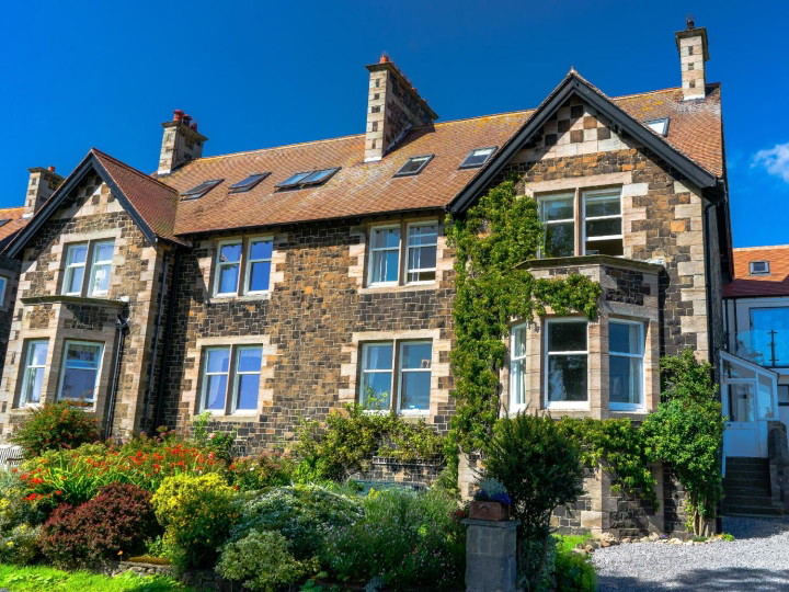 Whinstones At 4 The Villas - Craster