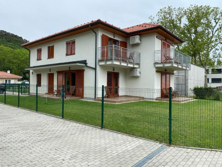 Kz Apartments Saját Partszakasszal - Balaton