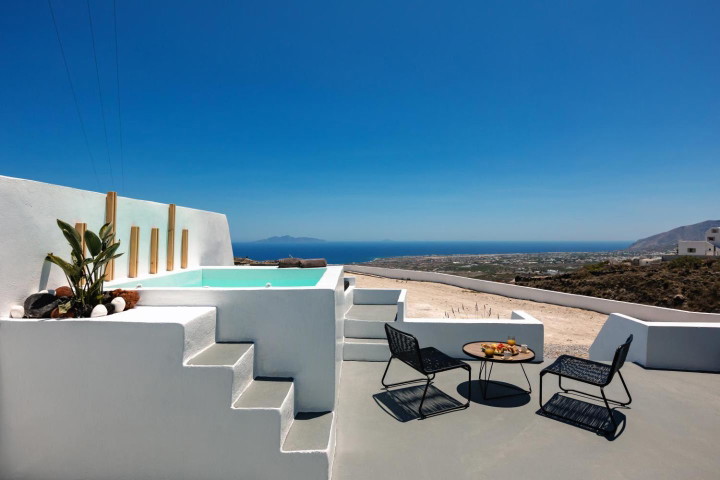 Lackos Luxury Suites - Santorini