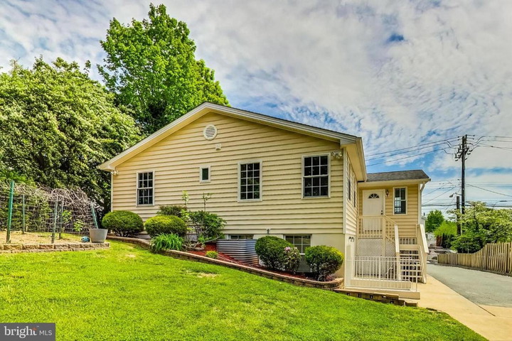 Entire 4 Bedroom Familyfriendly Basement Apartment, Metrowalk - Gaithersburg, MD