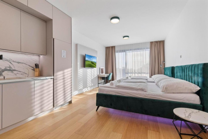 Liv Cashmere Nest W Balcony, Ac & Free Parking - Bratislava