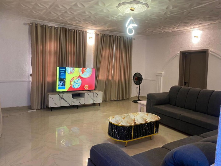 Kfp Serene And Modern 2br Flat , Ibd - Ibadan
