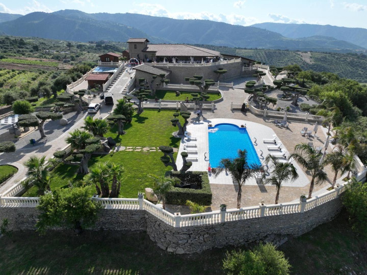Tenuta Pietravera - Barcellona Pozzo di Gotto