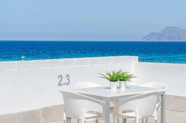 Yourhouse Blau Blue 2 3 - Can Picafort