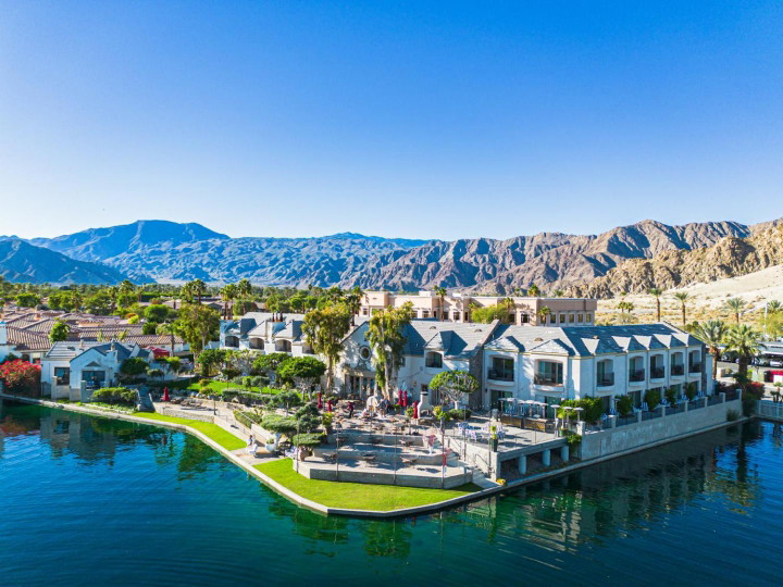 The Chateau At Lake La Quinta - Indio, CA
