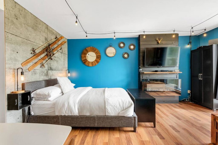 Initial / Loft De La Montagne / Msa - New England