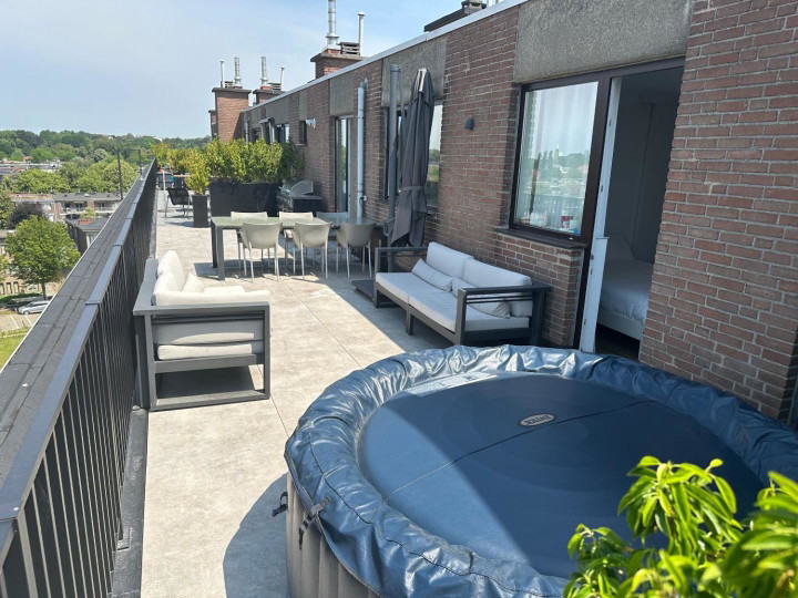 Luxe Panoramische Penthouse Met Hottub En 2 Slaapkamers - Mechelen