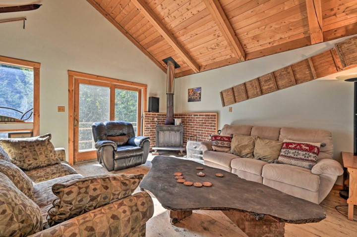 Remote Cabin W/ Fire Pit: 3 Miles To Stowe Mtn! - Vermont