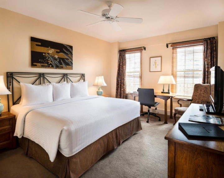 Hotel Lombardy - Alexandria, VA