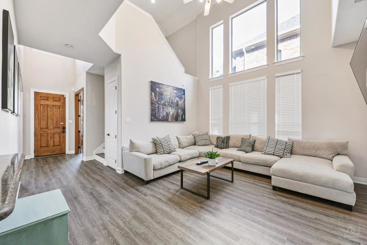 Cozy 5br Estate Lewisville - Office, Game Room - Carrollton, TX