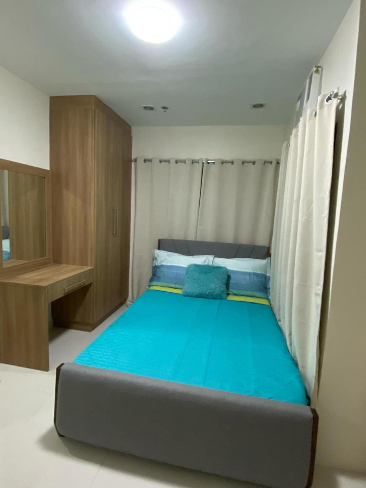 Midpoint Residences Tower 1 Unit 2202 - Cebu City