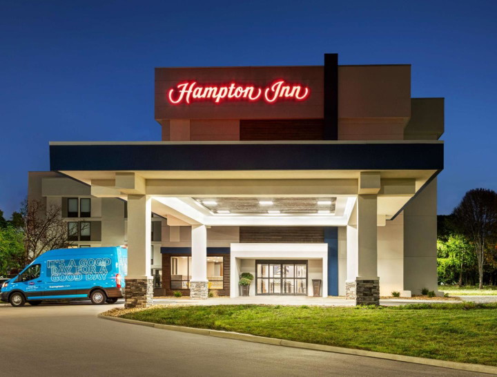 Hampton Inn Kansas City - Airport - Kansas City, MO