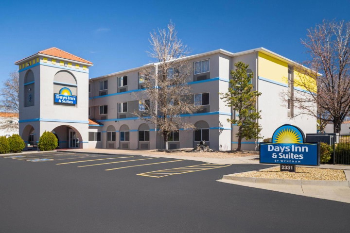 Days Inn & Suites By Wyndham Airport Albuquerque - New Mexico