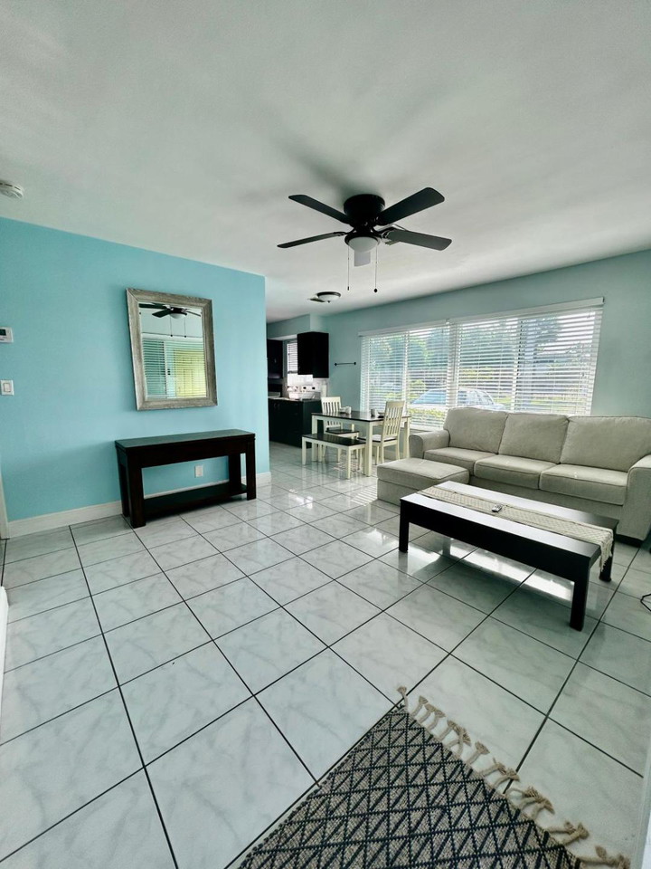 2 Min Walk To Beach & Free Parking Lauderdale 21-1 - Coral Springs