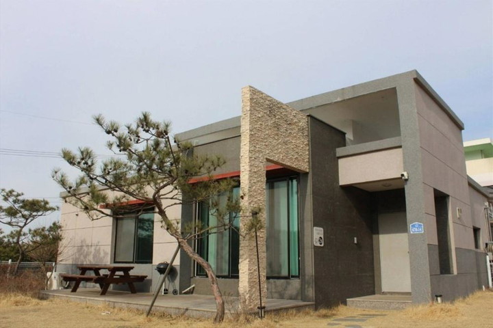 Yeoncheon The Stay And Dot - Paju