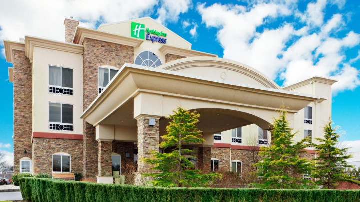 Holiday Inn Express & Suites Riverhead - Long Island By Ihg - The Hamptons, NY