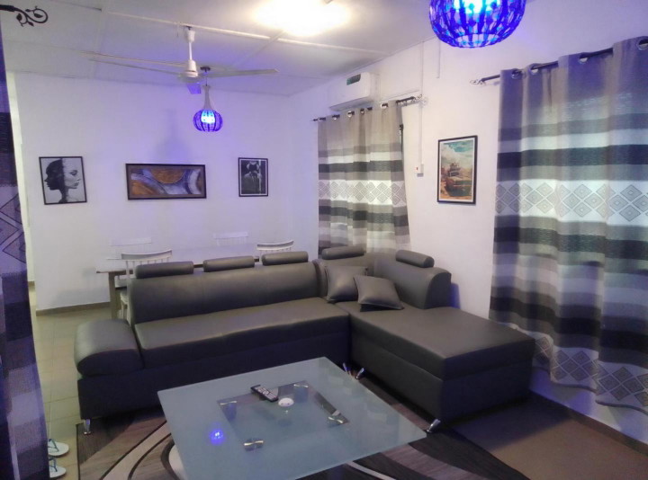 2-bedroom Accommodation In Lome-gta - Ac, Wifi, Netflix - Togo