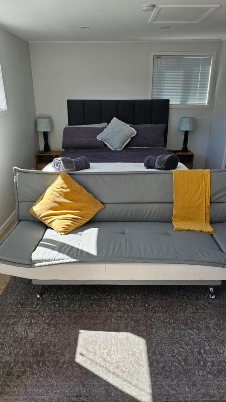 Self Contained Studio Apartment Close To Mission Estate - Wairarapa