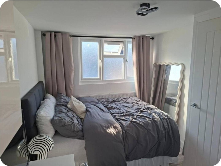 Comfortable Private Ensuite - Basildon