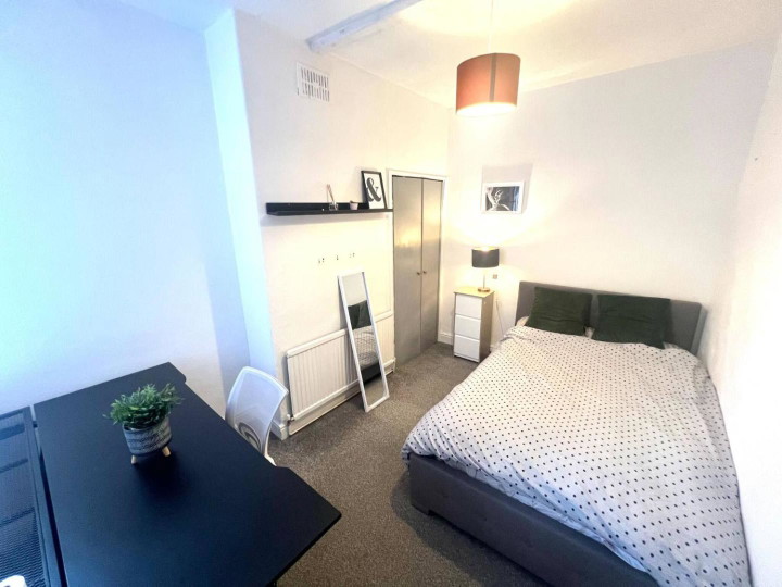 Quiet Spacious Room In Salford-samson Plab - Salford