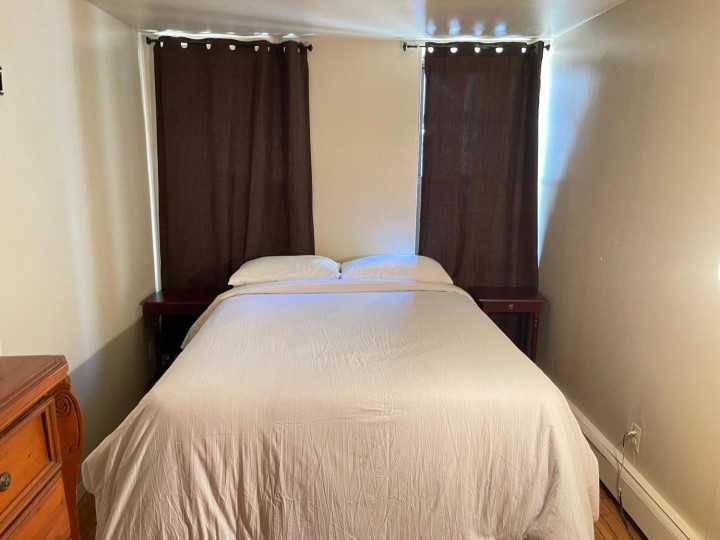 One Bedroom By Month Next To Bronx Zoo - New York