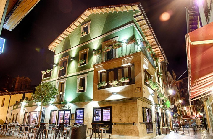 León Center Rooms - León