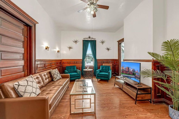 The Victorian On South Park - Sleeps 6 - バッファロー, NY