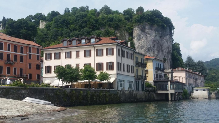 Arona Prestige Apartments - Arona, Italy