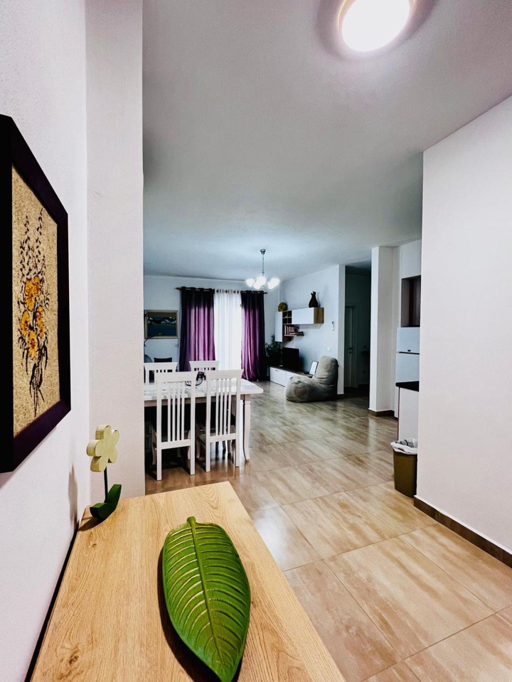 The Place Apartments 2, Qerret - Albania