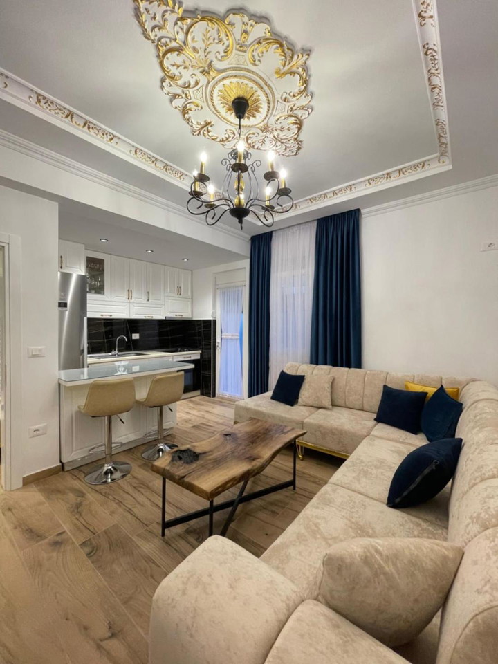 Leonard's Apartment - Durrës