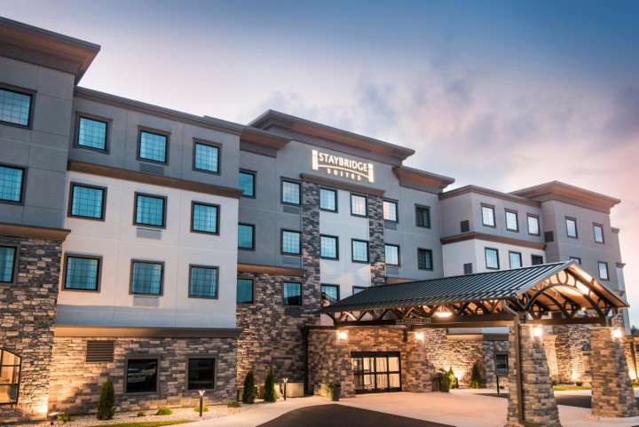 Staybridge Suites - Wisconsin Dells - Lake Delton By Ihg - Lake Delton, WI