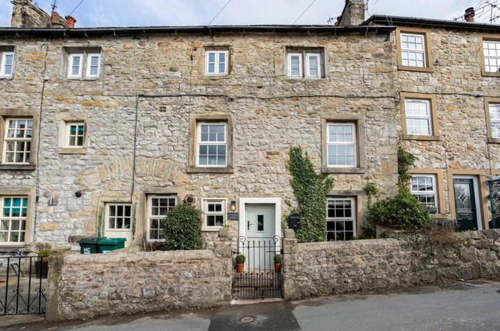 Primrose Cottage With Log Burner Dog Friendly - The Dales Cottages - Settle