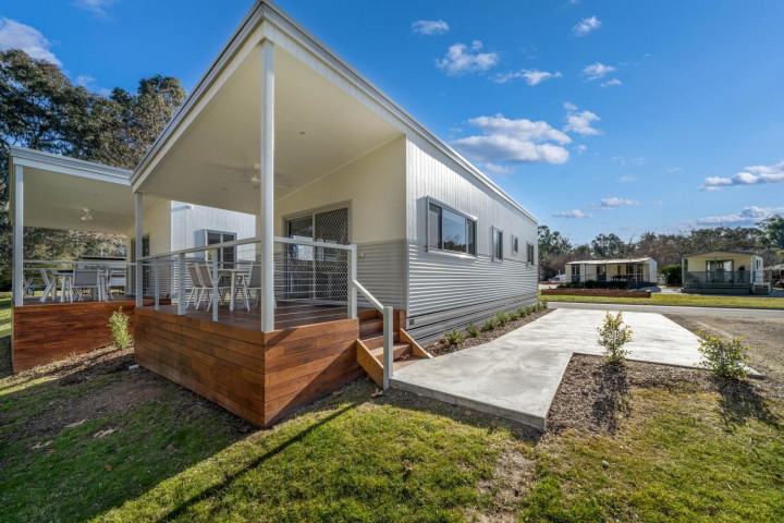 Painters Island Holiday Park - Victoria, Australia