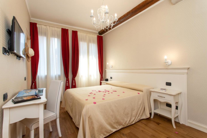 Charming Palace Santa Fosca - Venice