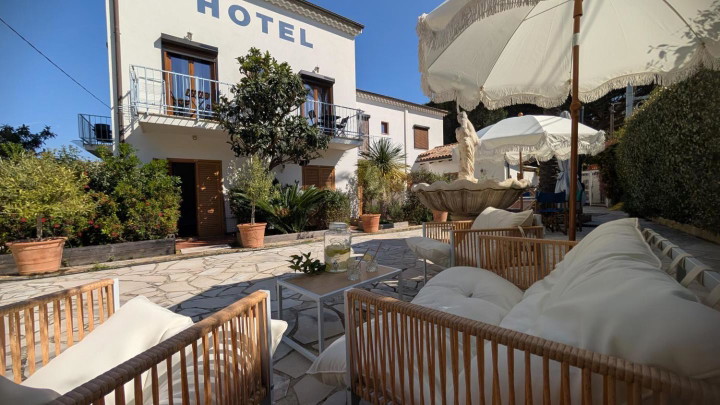 Hotel La Bastide - Le Lavandou