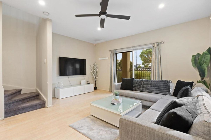 Spacious 3 Bedroom Family Home Near Lake & Unisa - Adelaide