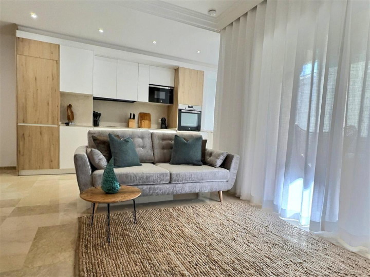 Two Bedroom Apartment Moments From The Cristo Beach Estepona - Estepona