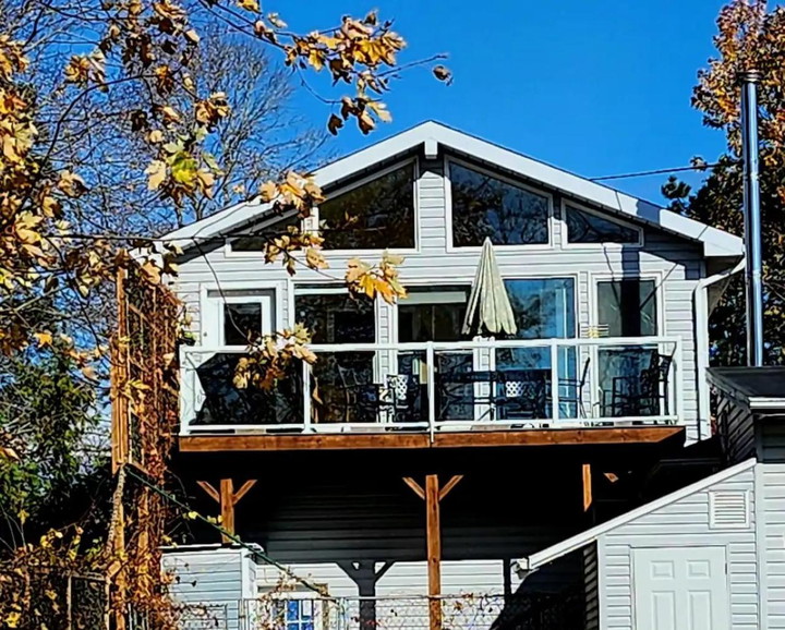 Waterfront Comfy Guesthouse, Pec - Prince Edward