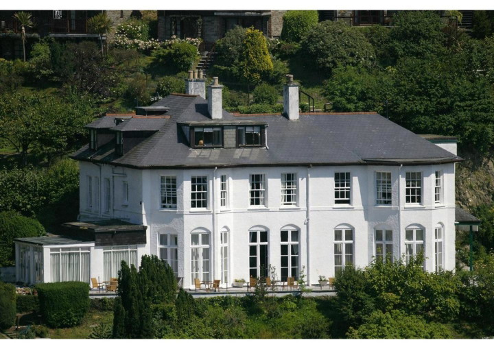 Bellevue Manor Pool Beach Wedding Retreat Sleeps 24 Plus - Looe