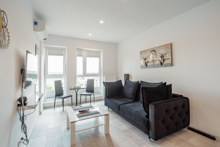 Cozy Penthousestudio Cityview W12 - Buftea