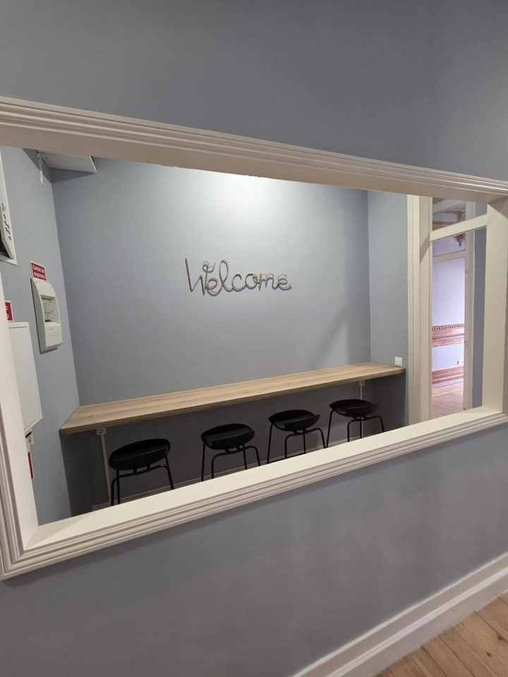 Almirante Homes - Family Room 2 - Montijo, Portugal