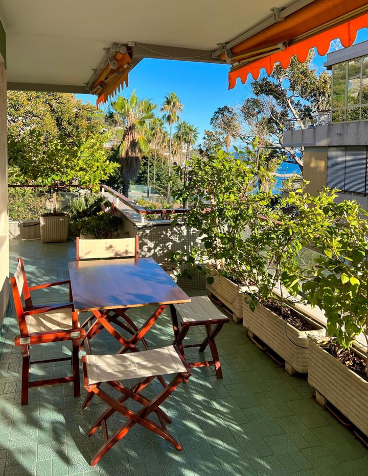 Tre Ponti Beach Apartment - Spacious, Sea View & Private Parking - Sanremo