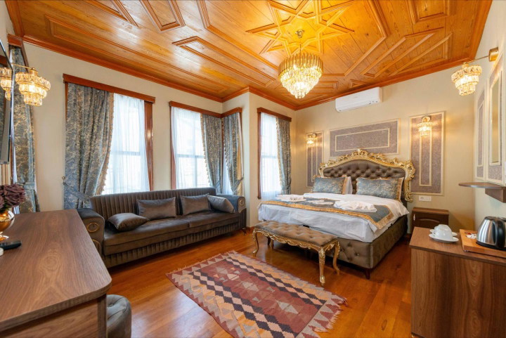 Brown Mansion Oldcity - Balat