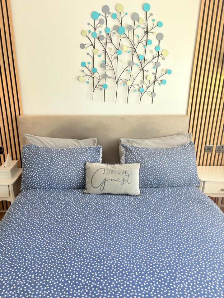 Easystay - Bright & Spacious House, Recently Renovated, Free Parking Near Luton Airport - Buckinghamshire