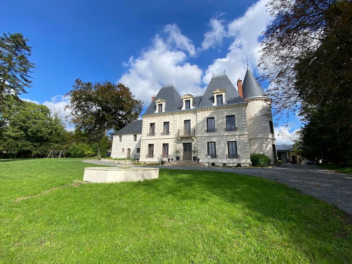 Studio Cosy Dans Les Granges D Un Château Accès Spa - Nièvre