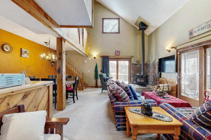 Snowy Day Chalet - Killington, VT