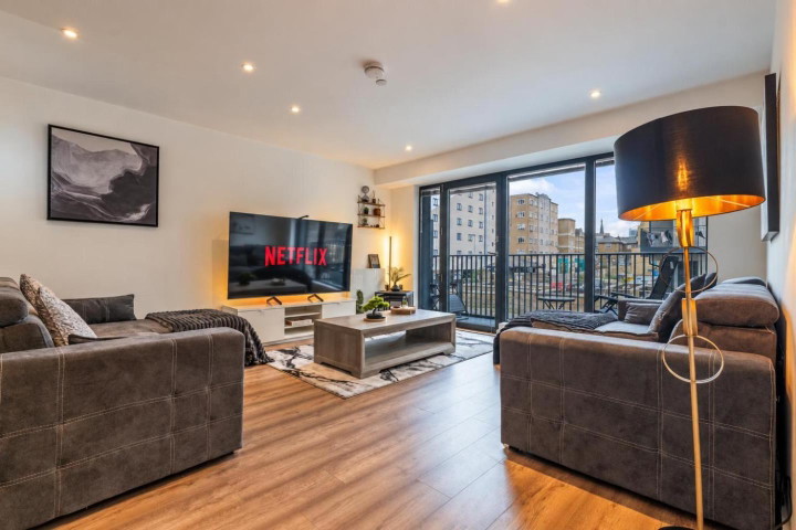 Central 2 Br Sleeps 8 Near Elizabeth Line, Heathrow, Windsor, Legoland - Bracknell